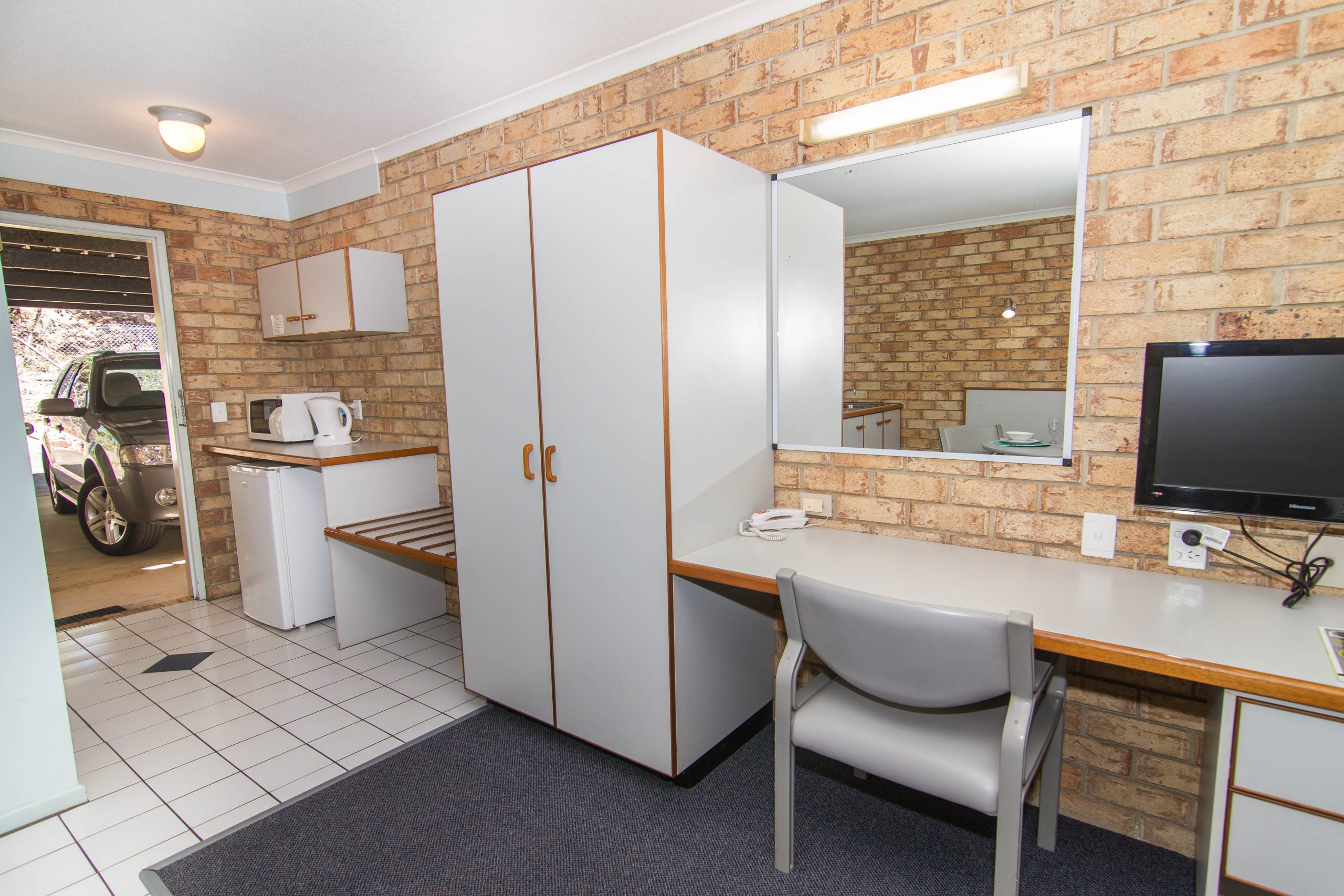 Family-Friendly Motel Set in Tropical Gardens - Sunshine Coast Motor Lodge